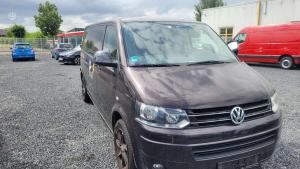 Violet Volkswagen Caravelle 2012 in Telschi, with an engine capacity of 1.97 L and mileage of 279 thousand km for 10250 €, photo 3 on AUTOMOTO.COM.LV