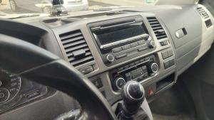 Violet Volkswagen Caravelle 2012 in Telschi, with an engine capacity of 1.97 L and mileage of 279 thousand km for 10250 €, photo 15 on AUTOMOTO.COM.LV