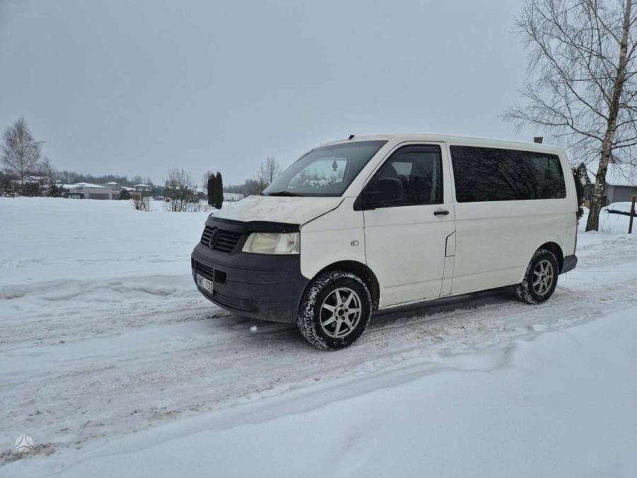 Balts Volkswagen Caravelle 2006 Viļņa, ar dzinēja tilpumu 1.86 L un nobraukumu 23 tūkst. km par 3500 €, foto 1 vietnē AUTOMOTO.COM.LV
