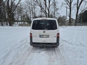 Balts Volkswagen Caravelle 2006 Viļņa, ar dzinēja tilpumu 1.86 L un nobraukumu 23 tūkst. km par 3500 €, foto 6 vietnē AUTOMOTO.COM.LV