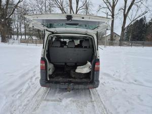 White Volkswagen Caravelle 2006 in Vilnius, with an engine capacity of 1.86 L and mileage of 23 thousand km for 3500 €, photo 16 on AUTOMOTO.COM.LV