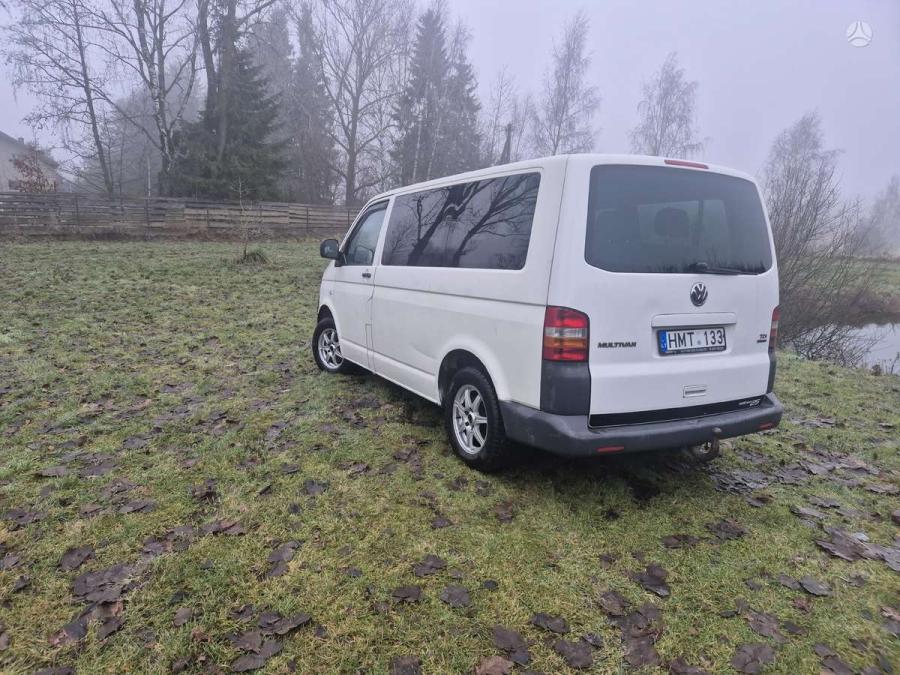 Balts Volkswagen Caravelle 2007 Viļņa, ar dzinēja tilpumu 1.90 L un nobraukumu 321 tūkst. km par 3350 €, foto 3 vietnē AUTOMOTO.COM.LV