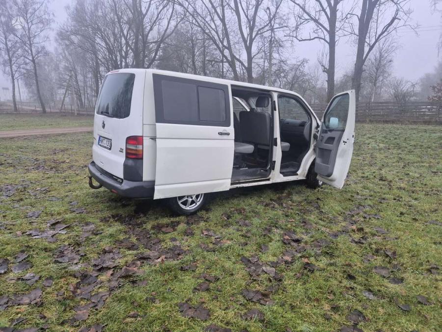 Balts Volkswagen Caravelle 2007 Viļņa, ar dzinēja tilpumu 1.90 L un nobraukumu 321 tūkst. km par 3350 €, foto 11 vietnē AUTOMOTO.COM.LV