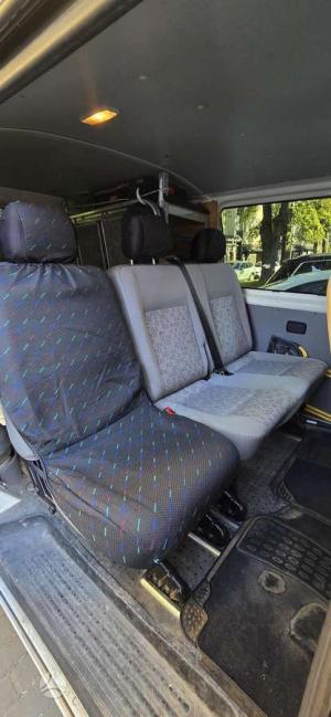 Balts Volkswagen Caravelle 2007 Viļņa, ar dzinēja tilpumu 2.46 L un nobraukumu 328 tūkst. km par 3800 €, foto 8 vietnē AUTOMOTO.COM.LV