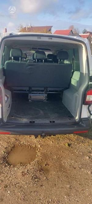 Balts Volkswagen Caravelle 2013 Viļņa, ar dzinēja tilpumu 1.97 L un nobraukumu 260 tūkst. km par 11200 €, foto 12 vietnē AUTOMOTO.COM.LV