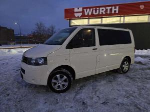 White Volkswagen Caravelle 2014 in Siauliai, with an engine capacity of 2.00 L and mileage of 190 thousand km for 11900 €, photo 4 on AUTOMOTO.COM.LV