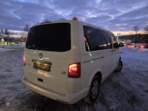 White Volkswagen Caravelle 2014 in Siauliai, with an engine capacity of 2.00 L and mileage of 190 thousand km for 11900 €, photo 6 on AUTOMOTO.COM.LV