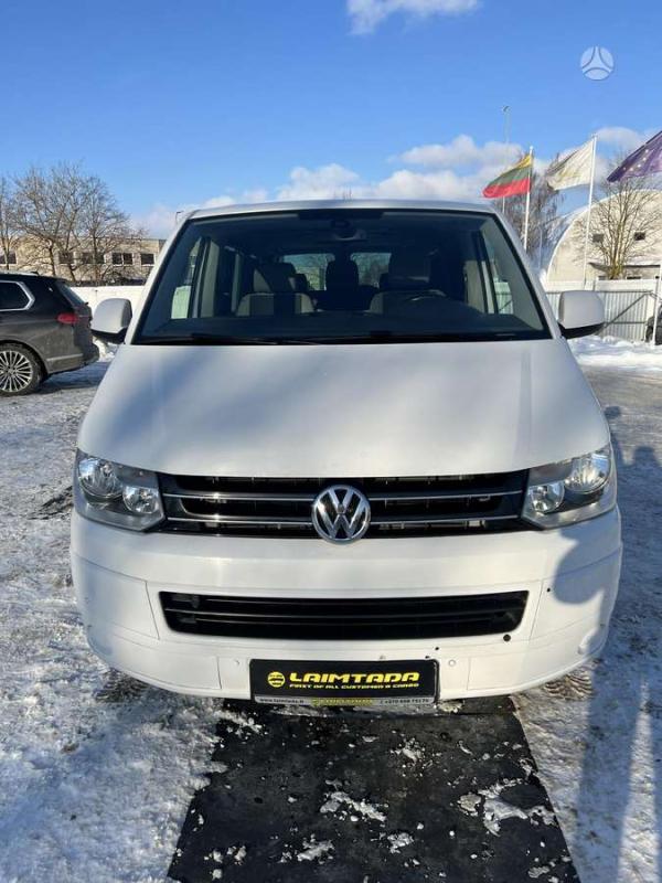 White Volkswagen Caravelle 2014 in Telschi, with an engine capacity of 1.97 L and mileage of 414 thousand km for 11900 €, photo 2 on AUTOMOTO.COM.LV