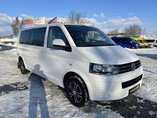 White Volkswagen Caravelle 2014 in Telschi, with an engine capacity of 1.97 L and mileage of 414 thousand km for 11900 €, photo 3 on AUTOMOTO.COM.LV