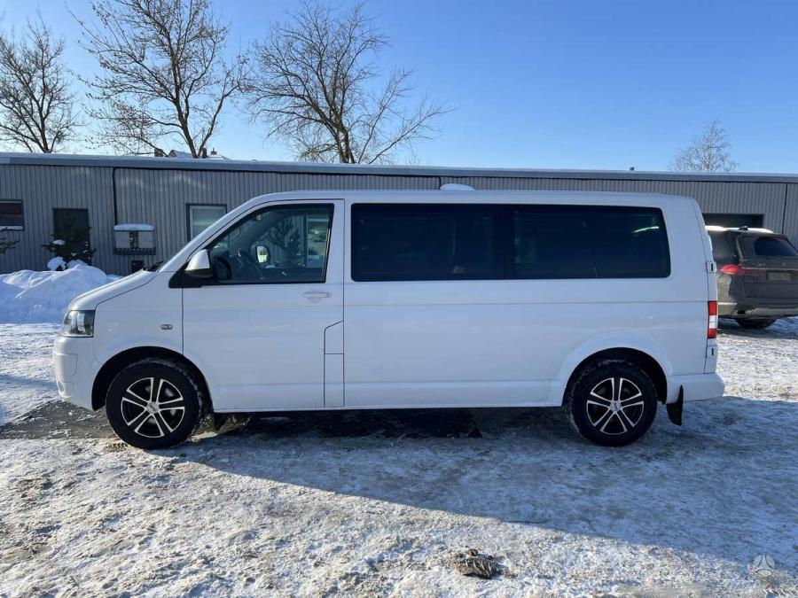 Balts Volkswagen Caravelle 2014 Telšiai, ar dzinēja tilpumu 1.97 L un nobraukumu 414 tūkst. km par 11900 €, foto 10 vietnē AUTOMOTO.COM.LV