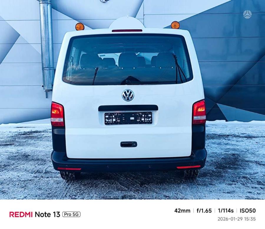 White Volkswagen Caravelle 2014 in Kaunas, with an engine capacity of 1.97 L and mileage of 244 thousand km for 10950 €, photo 10 on AUTOMOTO.COM.LV