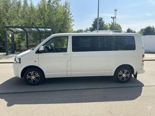 Balts Volkswagen Caravelle 2014 Telšiai, ar dzinēja tilpumu 1.97 L un nobraukumu 291 tūkst. km par 8400 €, foto 9 vietnē AUTOMOTO.COM.LV