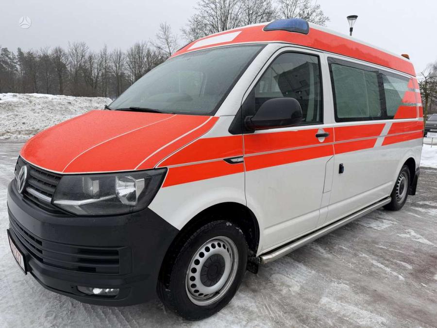 Balts Volkswagen Caravelle 2017 Viļņa, ar dzinēja tilpumu 2.00 L un nobraukumu 380 tūkst. km par 10650 €, foto 1 vietnē AUTOMOTO.COM.LV