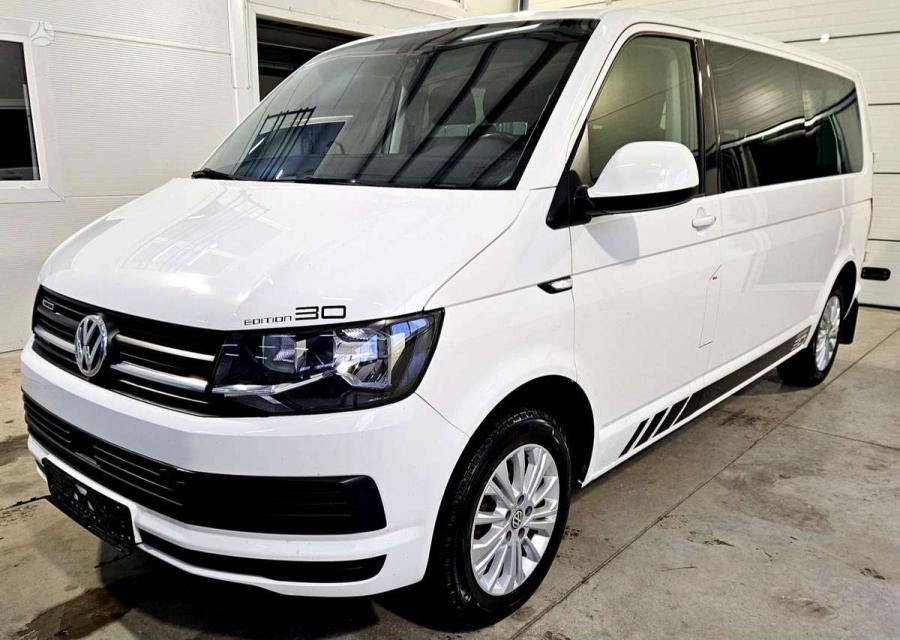 White Volkswagen Caravelle 2019 in Marijampole, with an engine capacity of 1.97 L and mileage of 238 thousand km for 21800 €, photo 1 on AUTOMOTO.COM.LV