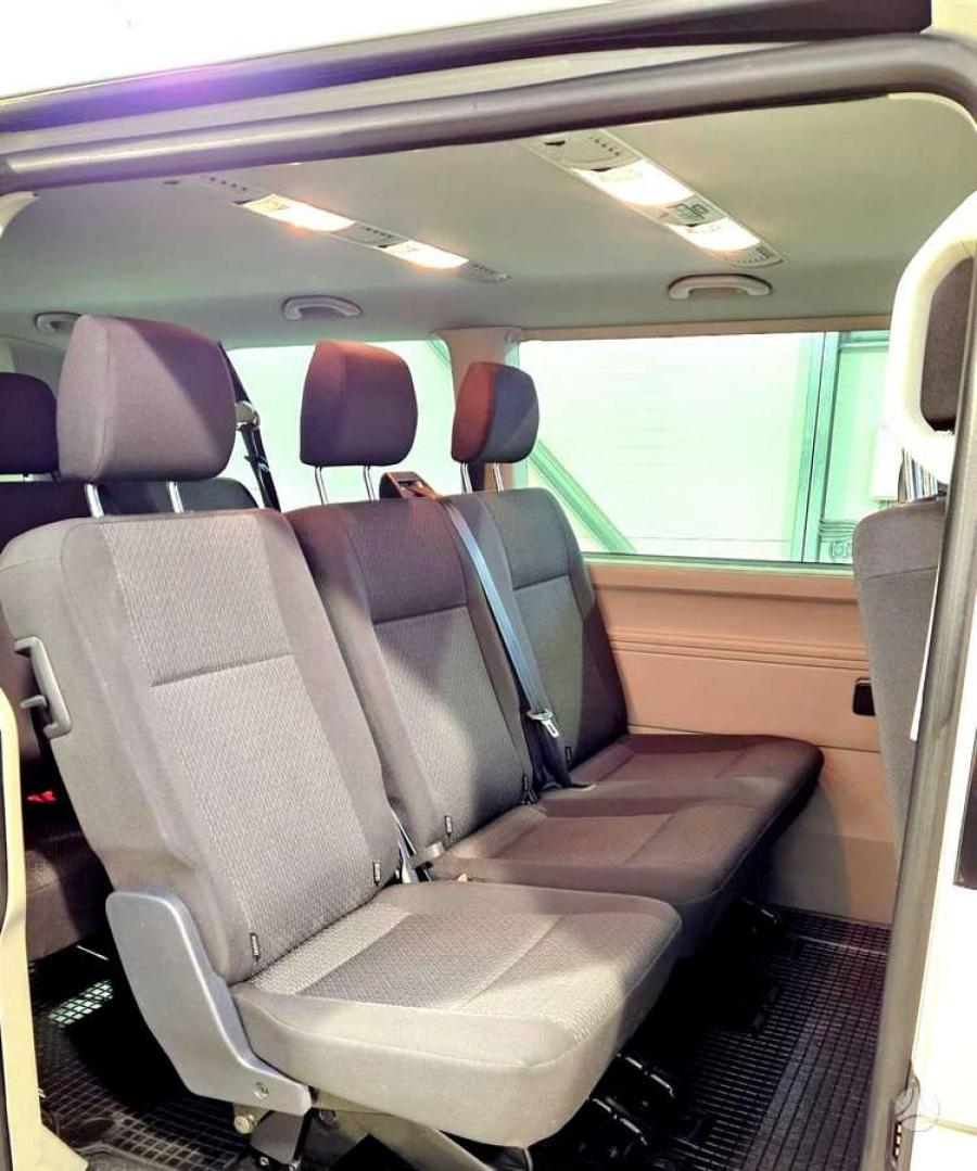 White Volkswagen Caravelle 2019 in Marijampole, with an engine capacity of 1.97 L and mileage of 238 thousand km for 21800 €, photo 21 on AUTOMOTO.COM.LV