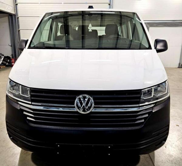 Balts Volkswagen Caravelle 2022 Marijampole, ar dzinēja tilpumu 1.97 L un nobraukumu 145 tūkst. km par 28435 €, foto 2 vietnē AUTOMOTO.COM.LV