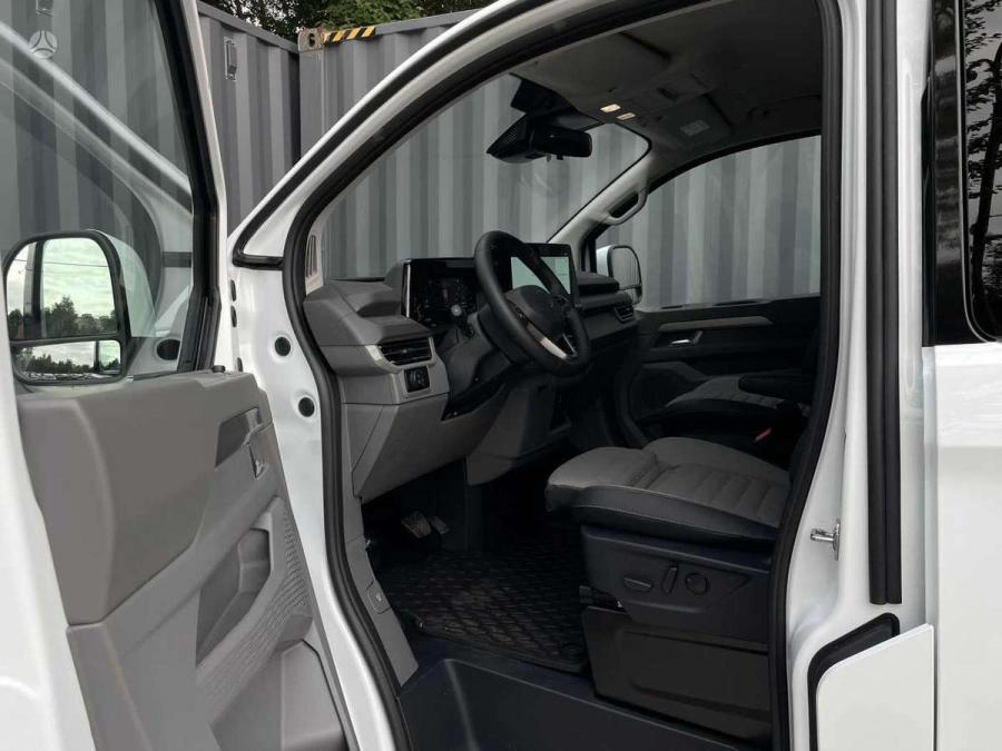 Balts Volkswagen Caravelle 2026 Viļņa, ar dzinēja tilpumu 2.00 L un nobraukumu 0 tūkst. km par 61900 €, foto 18 vietnē AUTOMOTO.COM.LV
