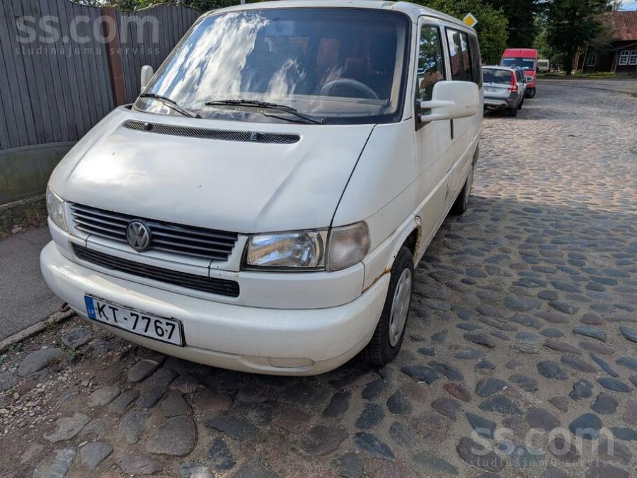 Белый Фольксваген Каравелла 1996 в Рига, объемом двигателя 2.50 л и пробегом 420 тыс. км за 1450 €, фото 1 на AUTOMOTO.COM.LV