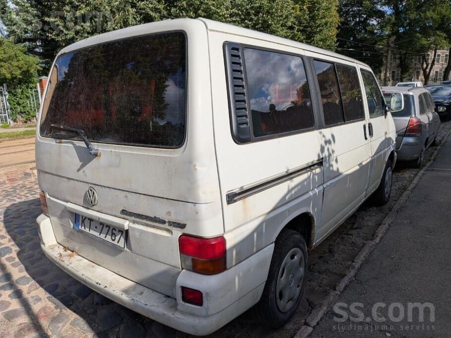 Белый Фольксваген Каравелла 1996 в Рига, объемом двигателя 2.50 л и пробегом 420 тыс. км за 1450 €, фото 3 на AUTOMOTO.COM.LV