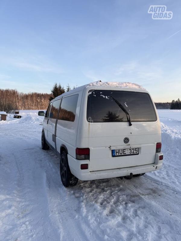 Balts Volkswagen Caravelle 1997 Rietavas, ar dzinēja tilpumu 2.50 L un nobraukumu 421 tūkst. km par 3000 €, foto 4 vietnē AUTOMOTO.COM.LV