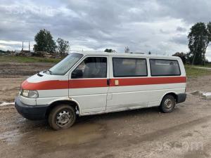 Balts Volkswagen Caravelle 1999 Rēzekne, ar dzinēja tilpumu 2.50 L un nobraukumu 600 tūkst. km par 3400 €, foto 3 vietnē AUTOMOTO.COM.LV