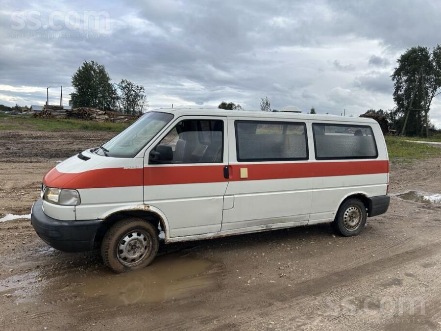 Balts Volkswagen Caravelle 1999 Rēzekne, ar dzinēja tilpumu 2.50 L un nobraukumu 600 tūkst. km par 3400 €, foto 3 vietnē AUTOMOTO.COM.LV