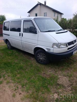 Balts Volkswagen Caravelle 2000 Rīga, ar dzinēja tilpumu 2.50 L un nobraukumu 570 tūkst. km par 2850 €, foto 10 vietnē AUTOMOTO.COM.LV