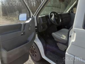 Белый Фольксваген Каравелла 2000 в Даугавпилс, объемом двигателя 2.50 л и пробегом 440 тыс. км за 4900 €, фото 7 на AUTOMOTO.COM.LV