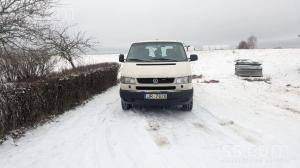 Balts Volkswagen Caravelle 2002 Alūksne, ar dzinēja tilpumu 2.80 L un nobraukumu 469 tūkst. km par 2150 €, foto 3 vietnē AUTOMOTO.COM.LV
