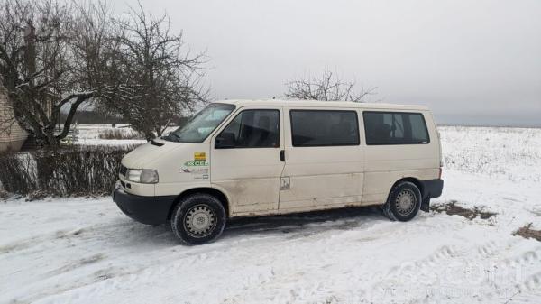 Balts Volkswagen Caravelle 2002 Alūksne, ar dzinēja tilpumu 2.80 L un nobraukumu 469 tūkst. km par 2150 €, foto 3 vietnē AUTOMOTO.COM.LV