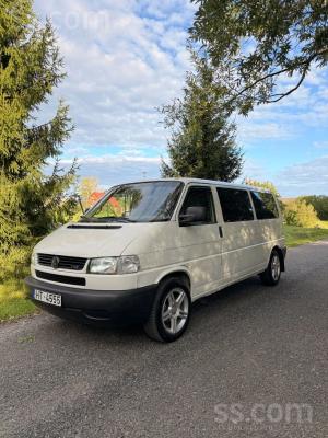 Balts Volkswagen Caravelle 2003 Kuldīga, ar dzinēja tilpumu 2.50 L un nobraukumu 360 tūkst. km par 3450 €, foto 3 vietnē AUTOMOTO.COM.LV