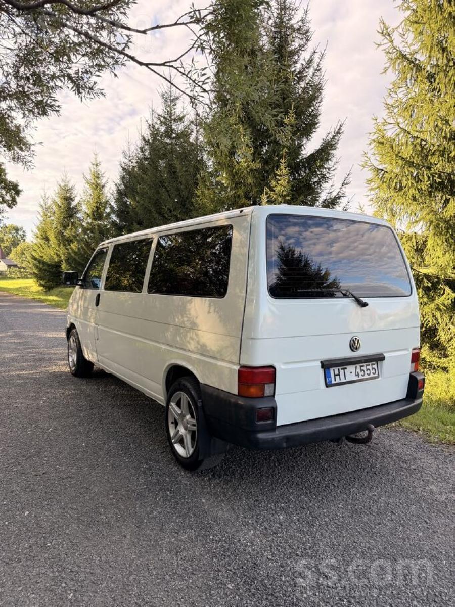 Balts Volkswagen Caravelle 2003 Kuldīga, ar dzinēja tilpumu 2.50 L un nobraukumu 360 tūkst. km par 3450 €, foto 5 vietnē AUTOMOTO.COM.LV