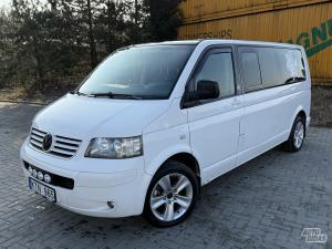 Balts Volkswagen Caravelle 2005 Viļņa, ar dzinēja tilpumu 2.50 L un nobraukumu 340 tūkst. km par 4450 €, foto  vietnē AUTOMOTO.COM.LV