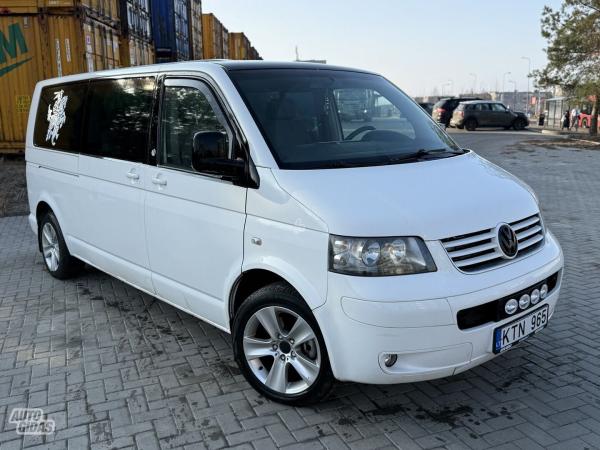 White Volkswagen Caravelle 2005 in Vilnius, with an engine capacity of 2.50 L and mileage of 340 thousand km for 4450 €, photo 2 on AUTOMOTO.COM.LV