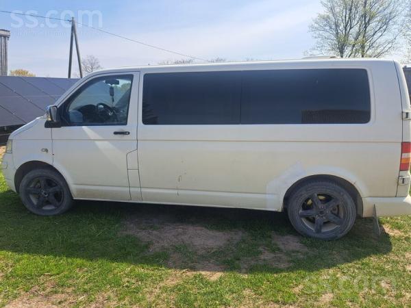 White Volkswagen Caravelle 2006 in Liepaja, with an engine capacity of 2.50 L and mileage of 274 thousand km for 6000 €, photo 3 on AUTOMOTO.COM.LV