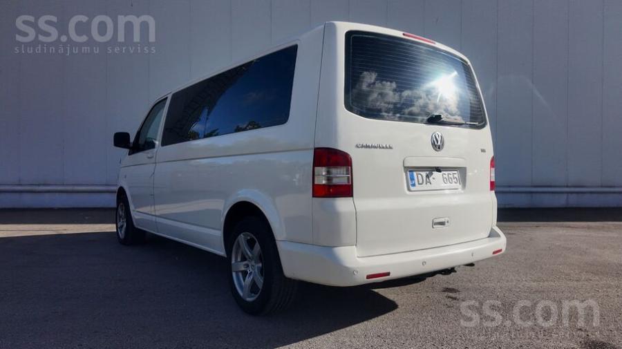 Balts Volkswagen Caravelle 2007 Jelgava, ar dzinēja tilpumu 2.50 L un nobraukumu 425 tūkst. km par 9900 €, foto 4 vietnē AUTOMOTO.COM.LV