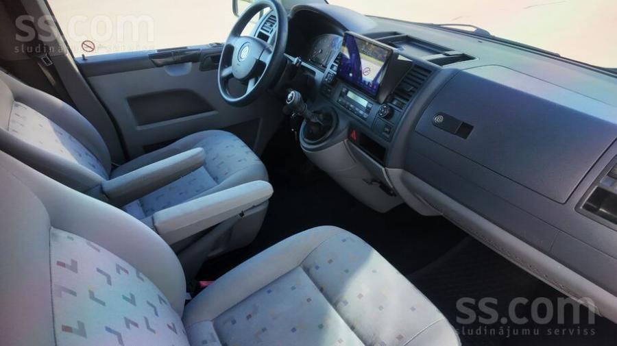 Balts Volkswagen Caravelle 2007 Jelgava, ar dzinēja tilpumu 2.50 L un nobraukumu 425 tūkst. km par 9900 €, foto 12 vietnē AUTOMOTO.COM.LV