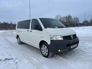 Balts Volkswagen Caravelle 2007 Valka, ar dzinēja tilpumu 2.50 L un nobraukumu 302 tūkst. km par 5450 €, foto  vietnē AUTOMOTO.COM.LV