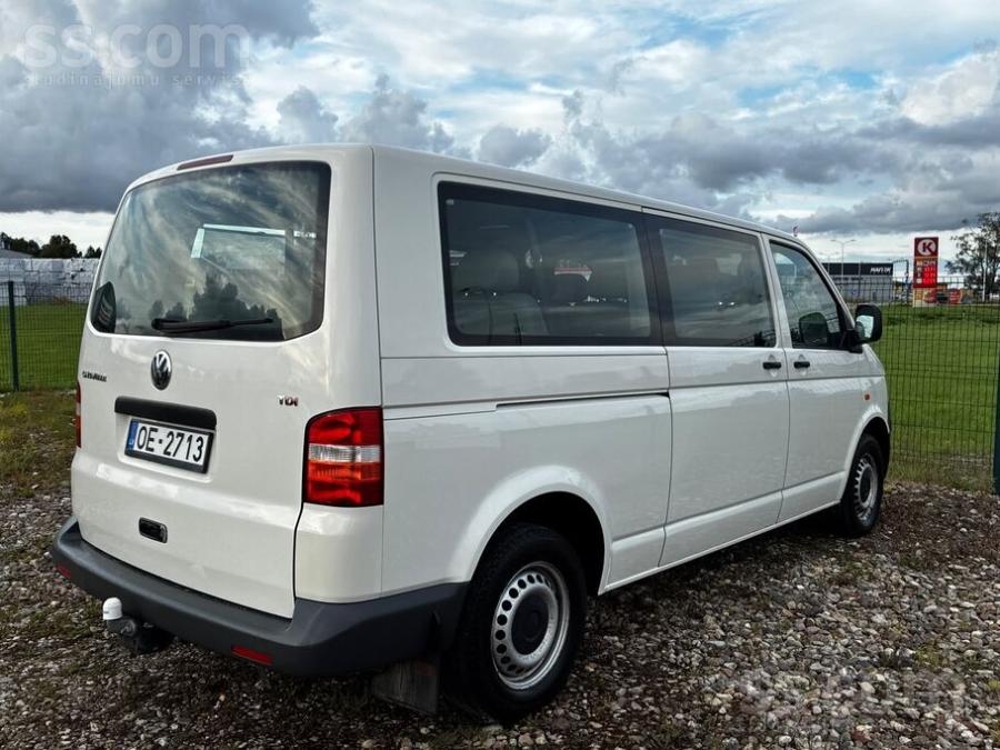 Balts Volkswagen Caravelle 2007 Saldus, ar dzinēja tilpumu 2.50 L un nobraukumu 283 tūkst. km par 6690 €, foto 3 vietnē AUTOMOTO.COM.LV