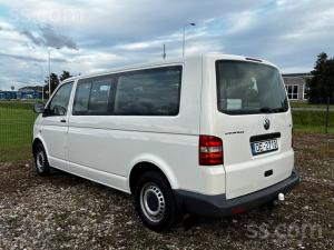 Balts Volkswagen Caravelle 2007 Saldus, ar dzinēja tilpumu 2.50 L un nobraukumu 283 tūkst. km par 6690 €, foto 5 vietnē AUTOMOTO.COM.LV