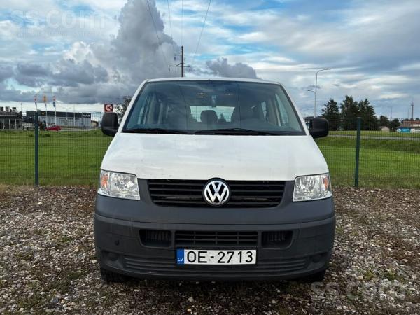 White Volkswagen Caravelle 2007 in Saldus, with an engine capacity of 2.50 L and mileage of 283 thousand km for 6690 €, photo 7 on AUTOMOTO.COM.LV