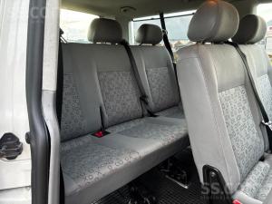 Balts Volkswagen Caravelle 2007 Saldus, ar dzinēja tilpumu 2.50 L un nobraukumu 283 tūkst. km par 6690 €, foto 9 vietnē AUTOMOTO.COM.LV