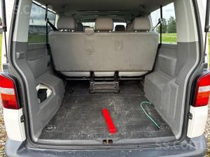 Balts Volkswagen Caravelle 2007 Saldus, ar dzinēja tilpumu 2.50 L un nobraukumu 283 tūkst. km par 6690 €, foto 14 vietnē AUTOMOTO.COM.LV