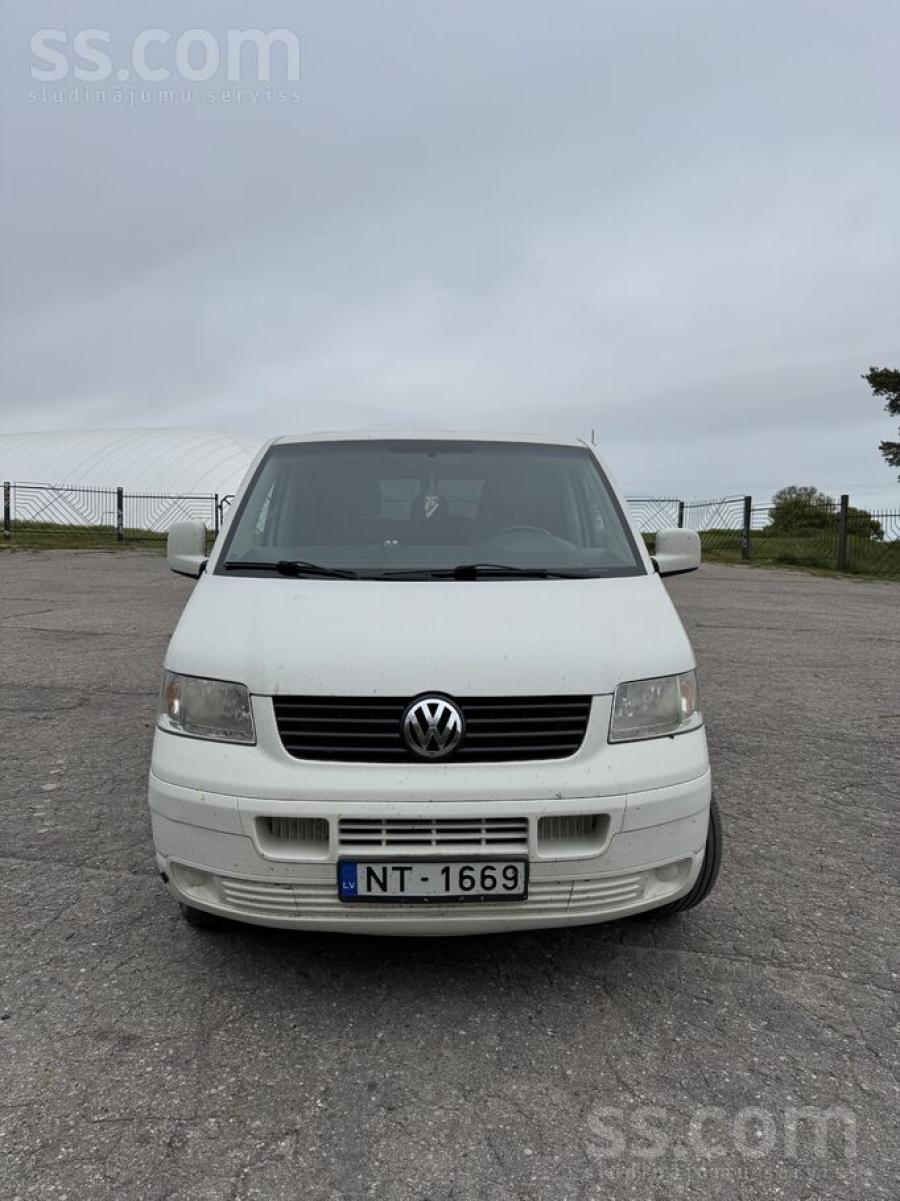 Balts Volkswagen Caravelle 2008 Liepāja, ar dzinēja tilpumu 2.50 L un nobraukumu 259 tūkst. km par 8700 €, foto 3 vietnē AUTOMOTO.COM.LV