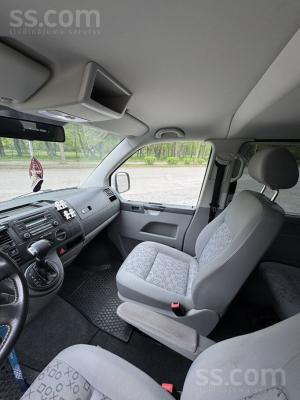 Balts Volkswagen Caravelle 2008 Liepāja, ar dzinēja tilpumu 2.50 L un nobraukumu 259 tūkst. km par 8700 €, foto 9 vietnē AUTOMOTO.COM.LV