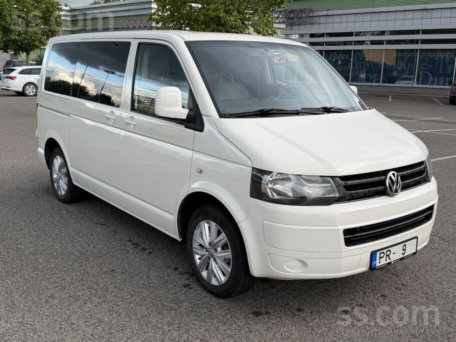 White Volkswagen Caravelle 2008 in Riga, with an engine capacity of 1.90 L and mileage of 265 thousand km for 10900 €, photo 8 on AUTOMOTO.COM.LV