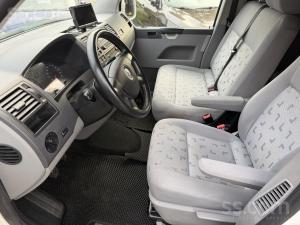 White Volkswagen Caravelle 2008 in Riga, with an engine capacity of 1.90 L and mileage of 265 thousand km for 10900 €, photo 12 on AUTOMOTO.COM.LV