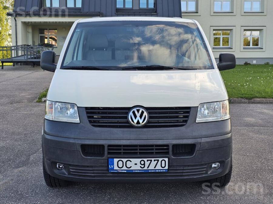 Balts Volkswagen Caravelle 2009 Cēsis, ar dzinēja tilpumu 1.90 L un nobraukumu 298 tūkst. km par 8590 €, foto 8 vietnē AUTOMOTO.COM.LV