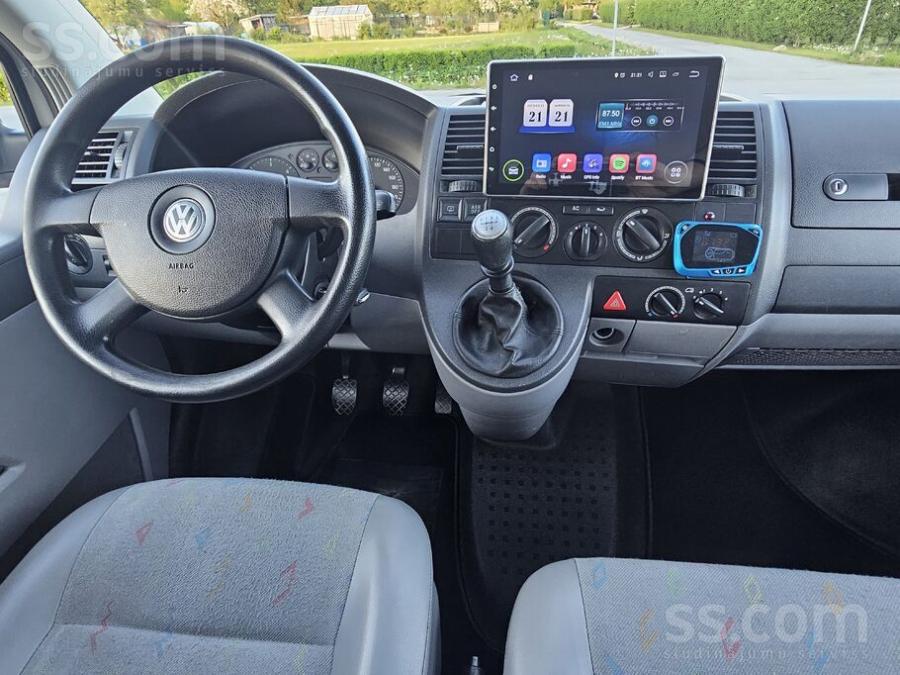 Balts Volkswagen Caravelle 2009 Cēsis, ar dzinēja tilpumu 1.90 L un nobraukumu 298 tūkst. km par 8590 €, foto 10 vietnē AUTOMOTO.COM.LV