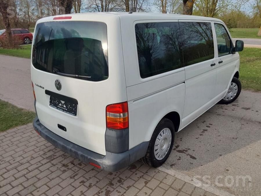 White Volkswagen Caravelle 2009 in Ogre, with an engine capacity of 1.90 L and mileage of 219 thousand km for 51 €, photo 3 on AUTOMOTO.COM.LV